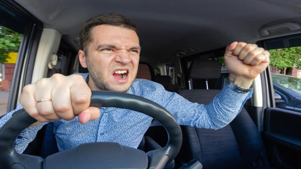 19 Red Flags That You Are A Bad Driver - Money Smart Guides