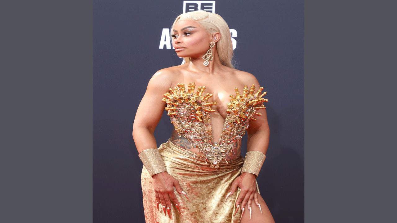 12 Scandalous Marriages That Prove Love Takes a Back Seat to Money - Money Smart Guides