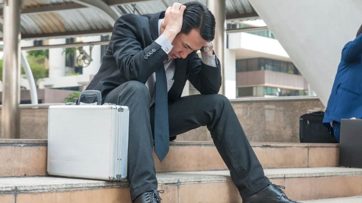 24 Reasons Why the Middle Class is Struggling Financially - Money Smart ...