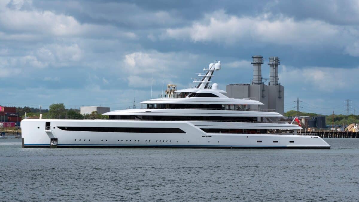 15 Luxury Items Only the Mega Rich Can Afford - Money Smart Guides