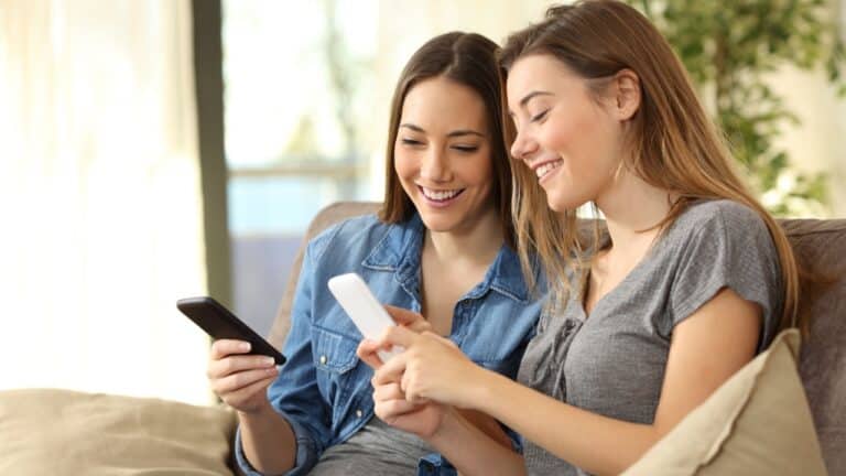 25 Best Ways To Get Paid To Text - Money Smart Guides